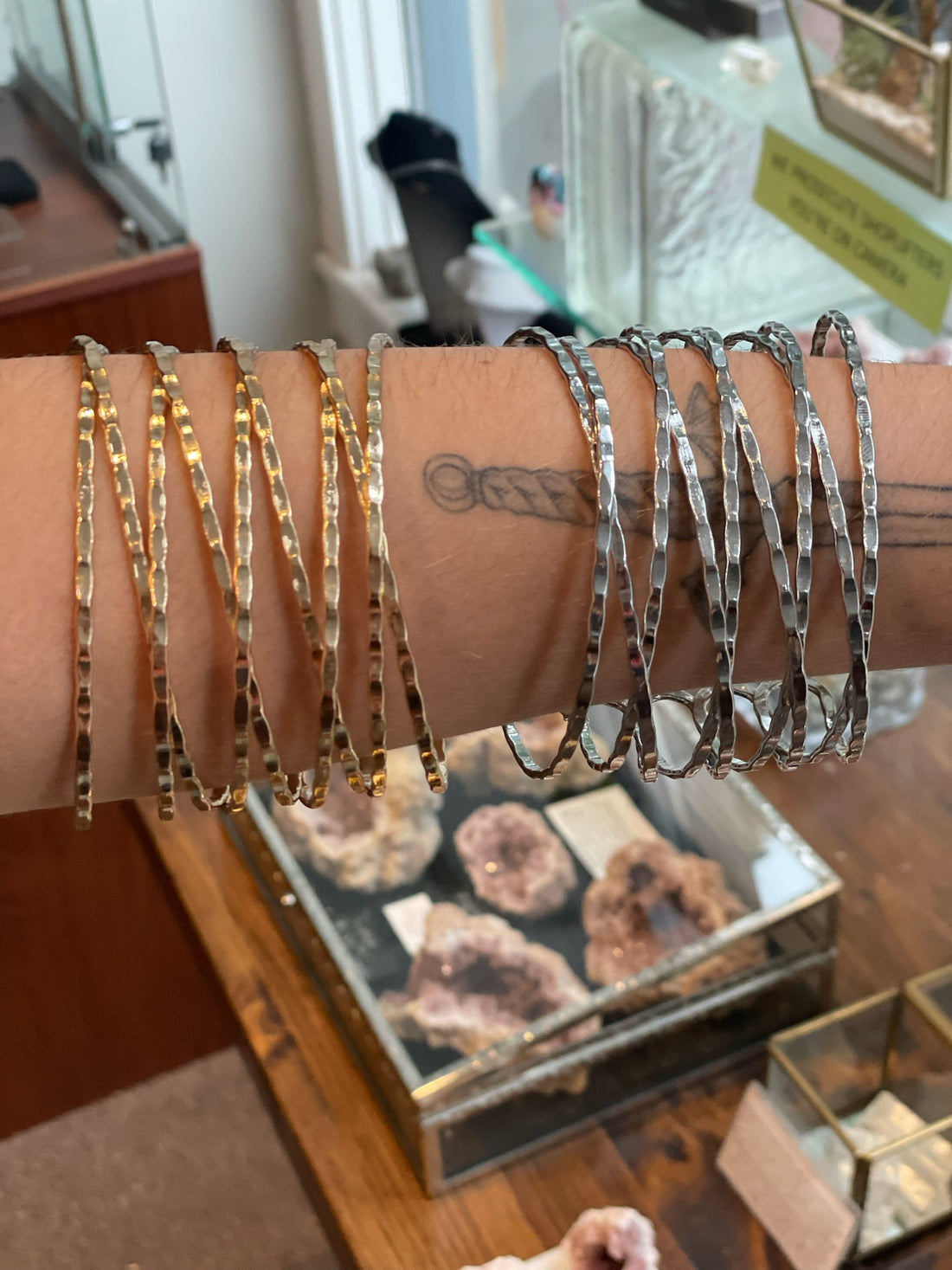 Banded Arm Cuffs – Annick Designs